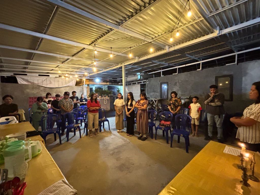 Mengenali Yesus dalam Perjalanan Hidup - Komsos Manado